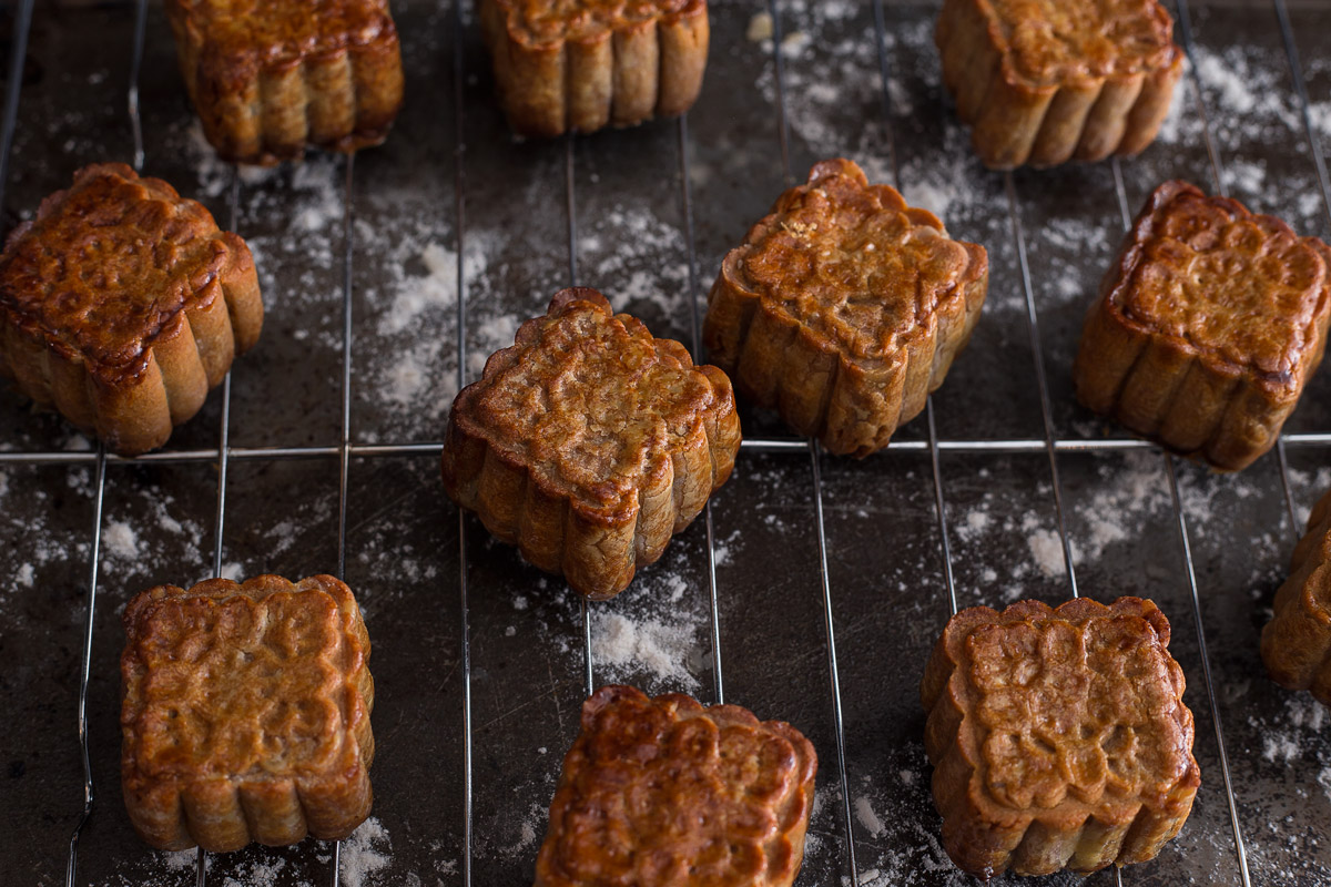 Mooncake lotus seed paste 34 Frances Menu Mooncake lotus seed paste 34 Frances Menu